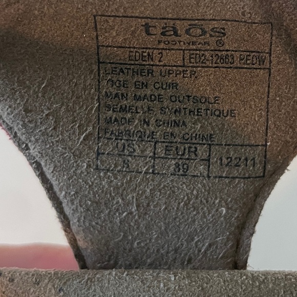 Taos Footwear | Shoes | Taos Brick Red Southwest Signature Sandals ...